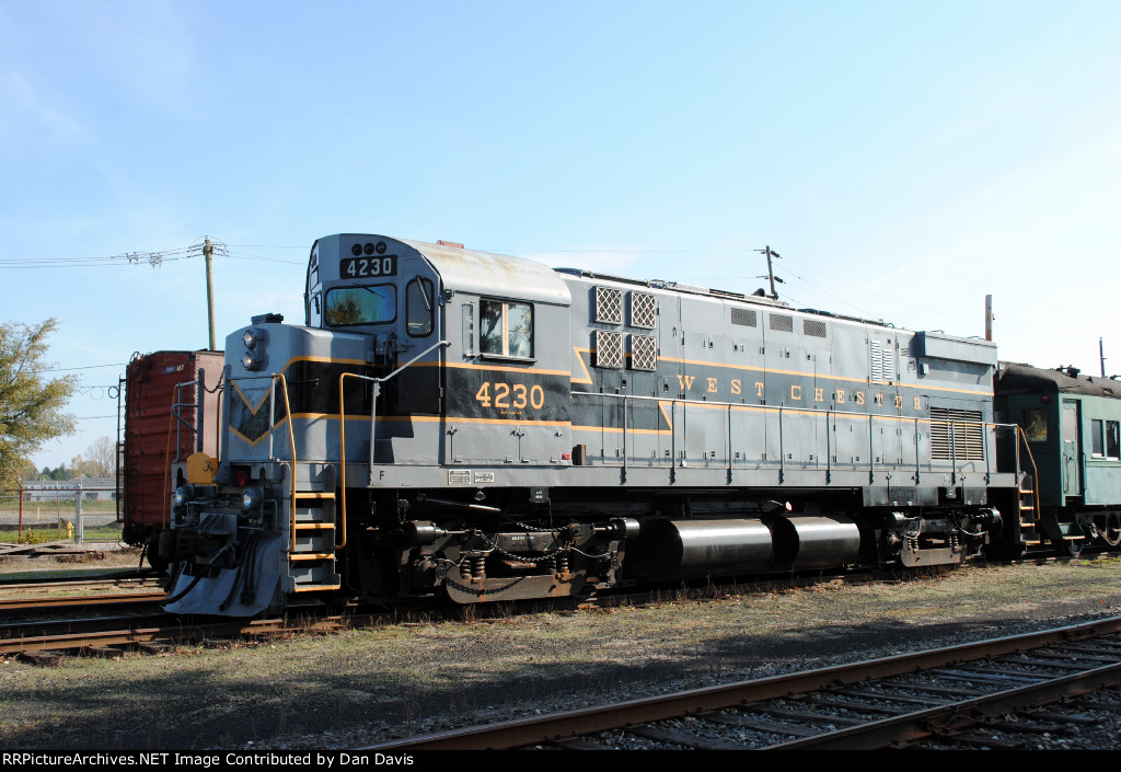 WCRR C424 4230 in the yard